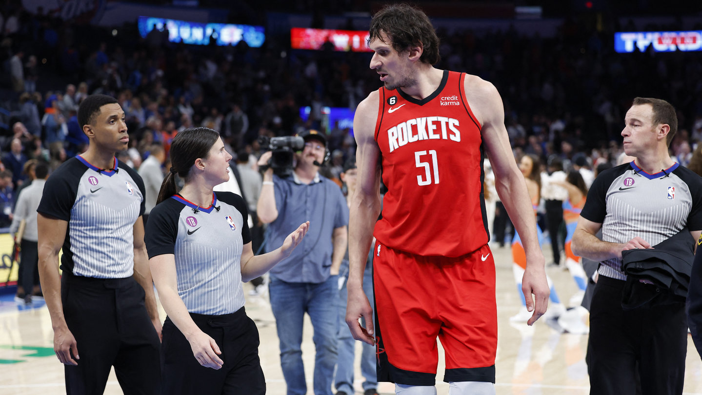 Milijonas „iš dangaus“: B.Marjanovičių „Rockets“ atleis ir susigrąžins ...