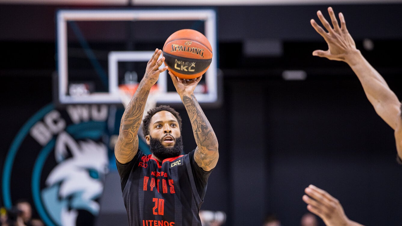 R.J.Cole'o vedamas „Rytas“ triumfavo naujosios „Wolves“ arenos ...
