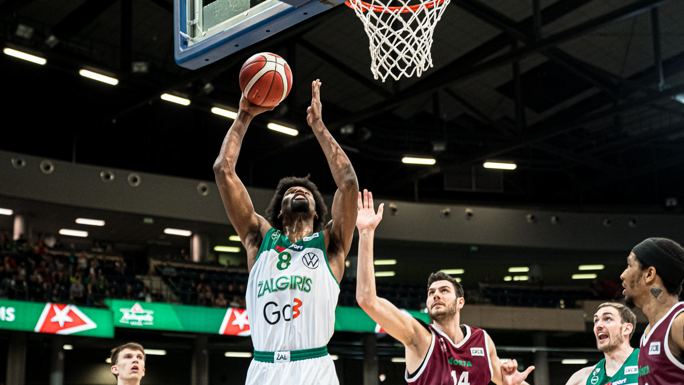 Triuškinamai Panevėžyje laimėjęs „Žalgiris“ žengė į LKL finalą ...