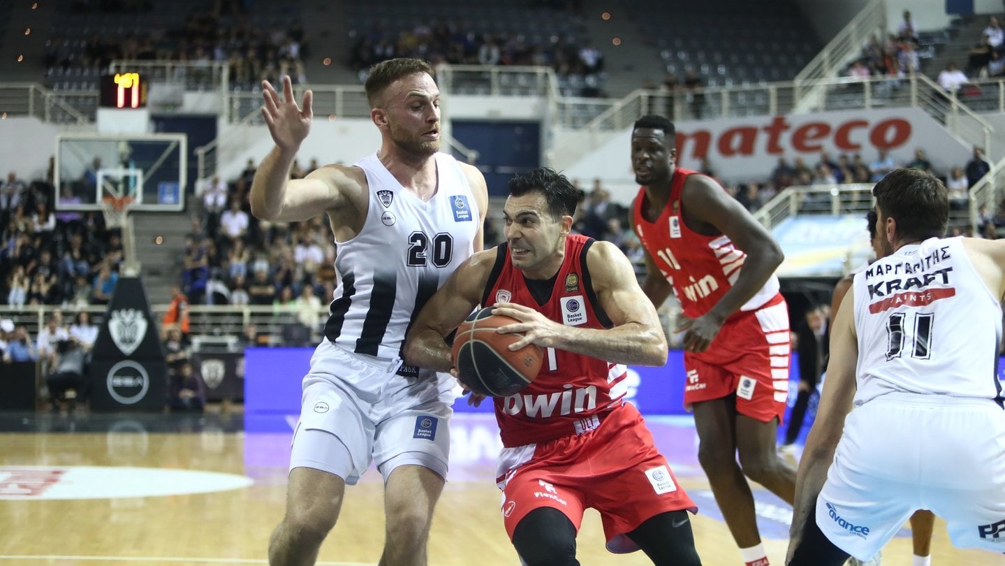 Graikai rinktinėje nesulauks K.Slouko, dėl G.Antetokounmpo – abejojama ...