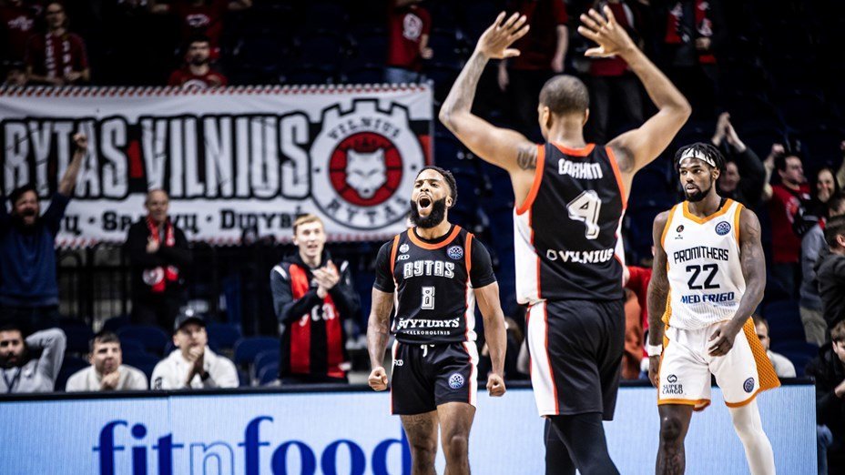 „Rytas“ Patrų klubą paguldė R.J.Cole'o metimu ir J.Gorhamo bloku ...